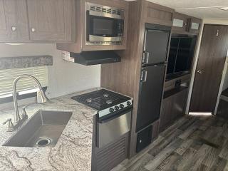 2018 Keystone Hideout M-28 BHSWE Travel Trailer